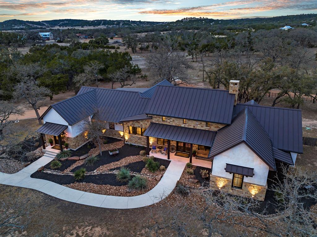 455 Cool Water Ranch Rd, Fredericksburg, TX 78624 - HAR.com