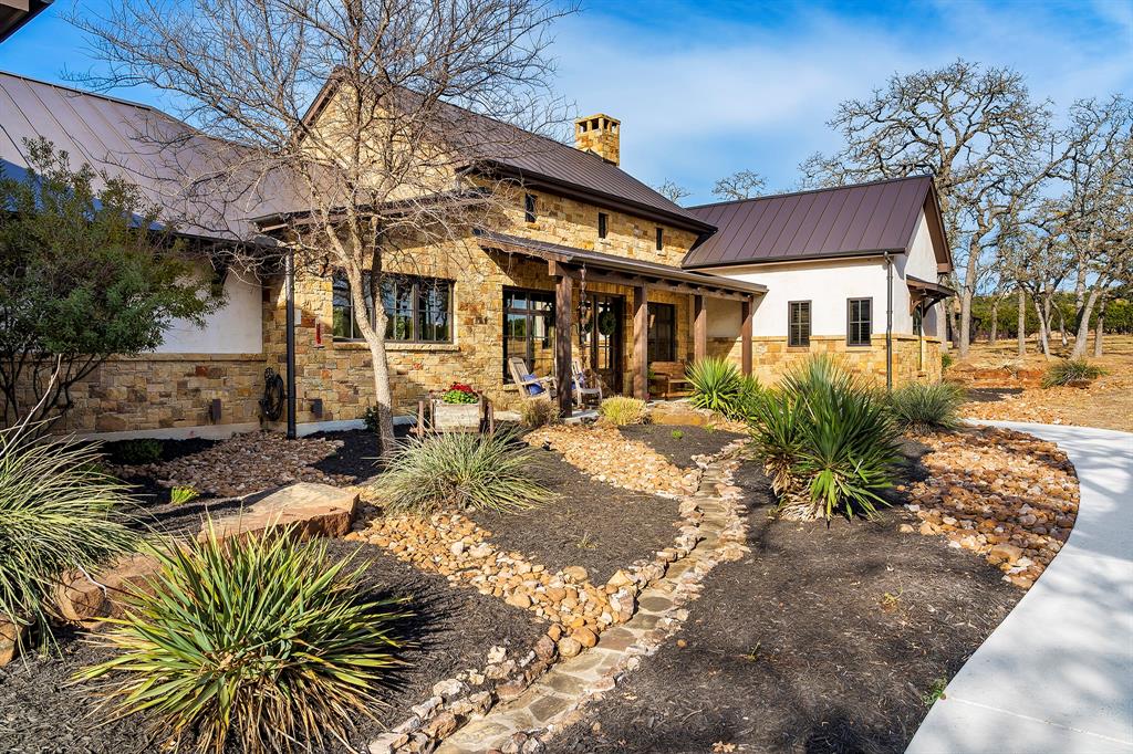 455 Cool Water Ranch Rd, Fredericksburg, TX 78624 - HAR.com